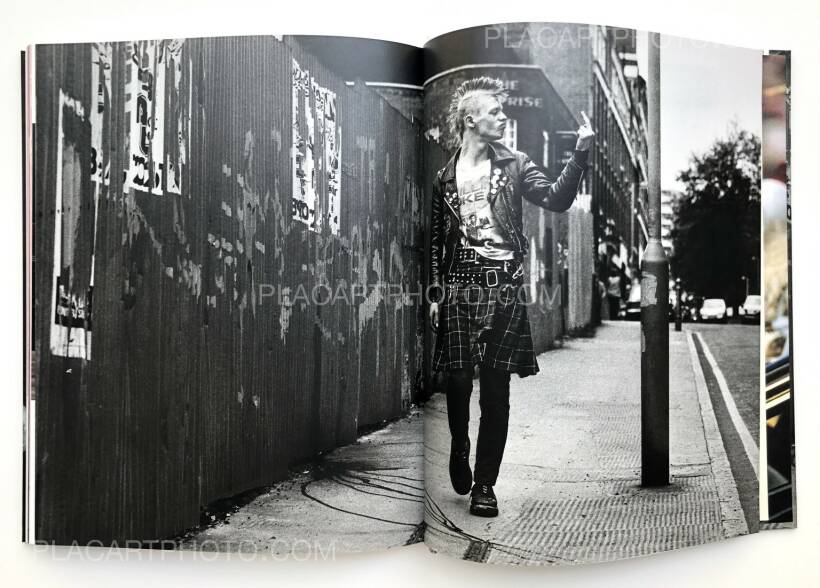 Yan Morvan: LES ANNÉES DE FER - LONDRES 1979-1981 (Signed), Serious ...