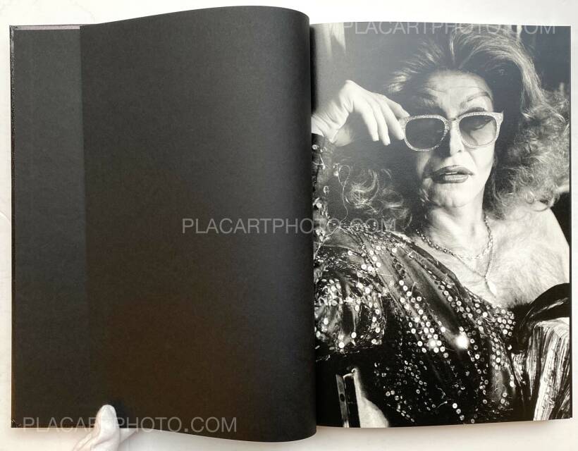 Yan Morvan: Pigalle (Signed), La manufacture de livres, 2020 | Bookshop ...