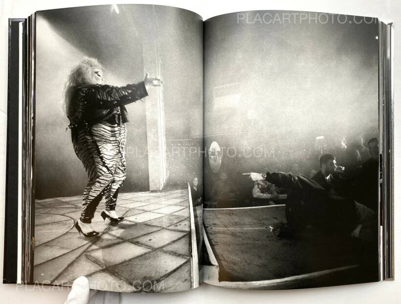 Yan Morvan: Pigalle (Signed), La manufacture de livres, 2020 | Bookshop ...