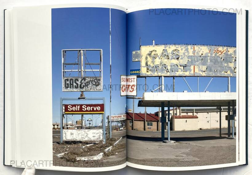 Mark Power: Good Morning, America (Volume III) (Signed copy), Gost ...