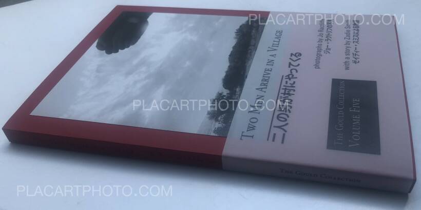 Jo Ractliffe: Two Men Arrive in a Village, The Gould Collection, 2021 ...