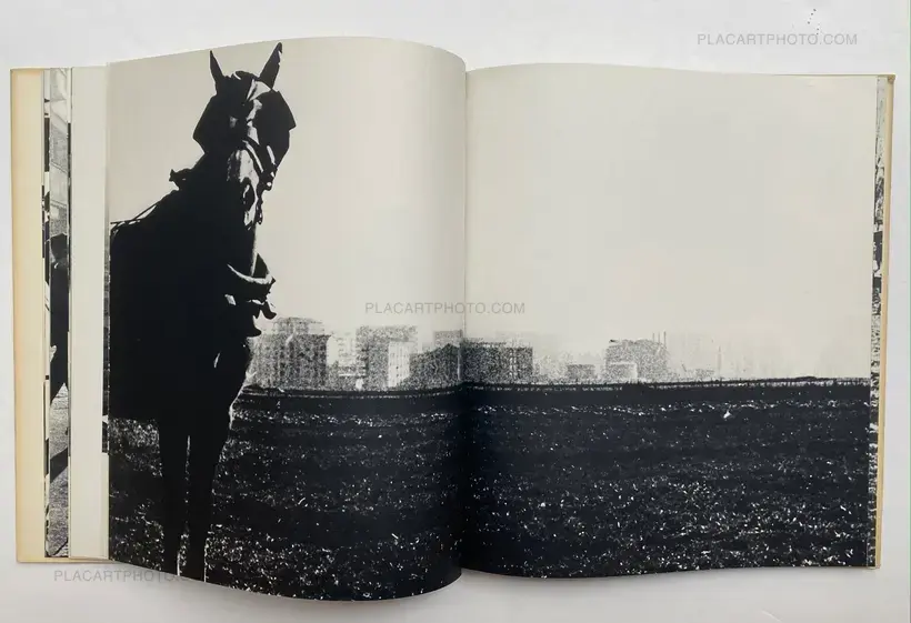 Mario Carrieri: MILANO, ITALIA, Lerici, 1959 | Bookshop Le Plac'Art Photo
