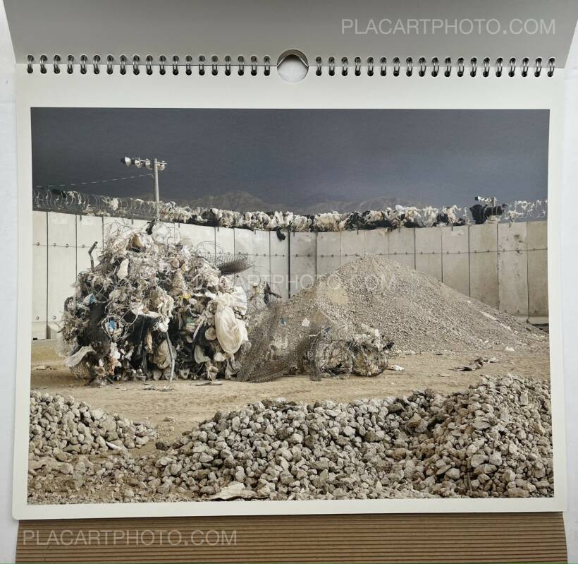 Edmund Clark: The Mountains of Majeed, Here Press, 2014 | Bookshop Le ...