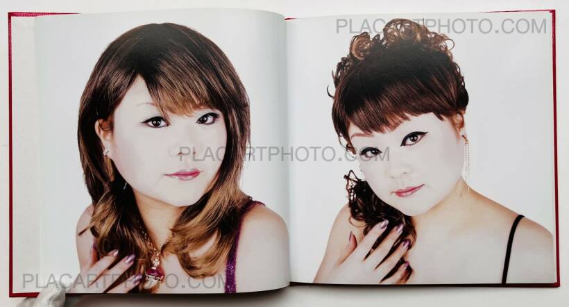 Tomoko Sawada: Masquerade (Signed), Akaaka, 2006 | Bookshop Le Plac'Art ...