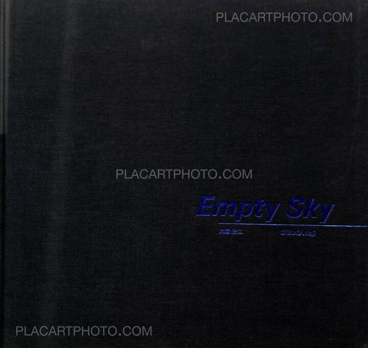 Koji Otsuka: Empty Sky, Sokyusha, 2018 | Bookshop Le Plac'Art Photo