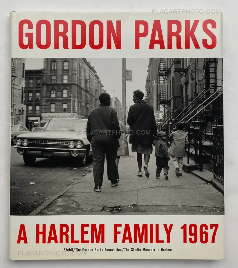 Gordon Parks : Gordon Parks A Harlem Family 1967, Steidl / The Gordon ...