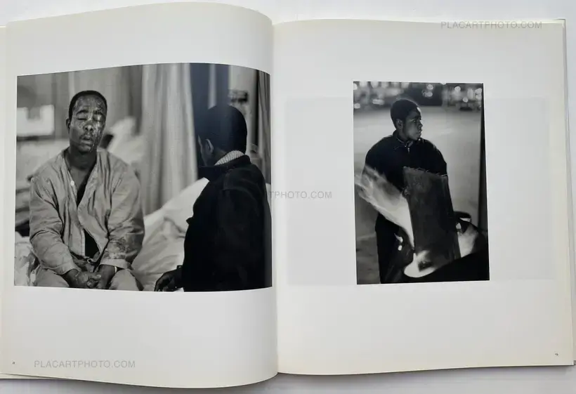 Gordon Parks : Gordon Parks A Harlem Family 1967, Steidl / The Gordon ...