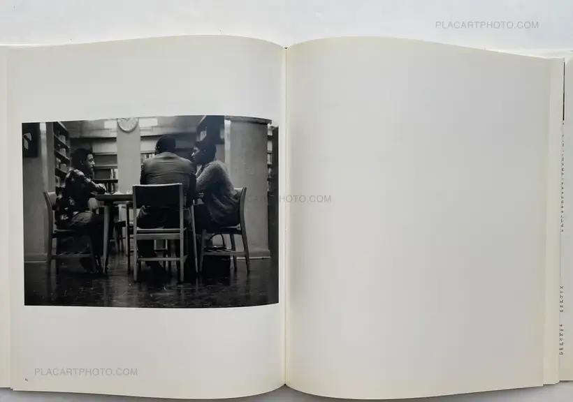 Gordon Parks : Gordon Parks A Harlem Family 1967, Steidl / The Gordon ...
