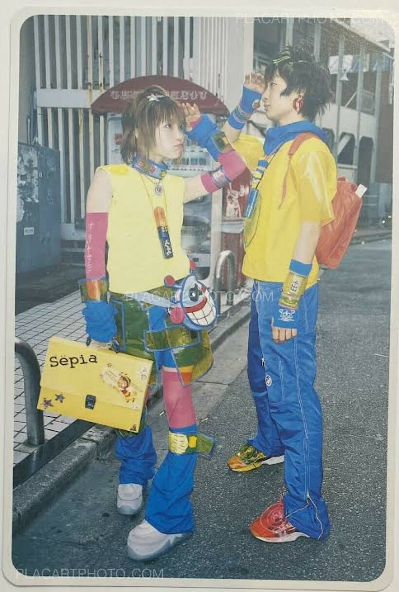 Shoichi Aoki: FRUiTS, Phaidon , 2003 | Bookshop Le Plac'Art Photo